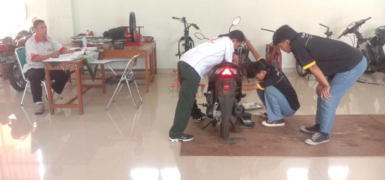 MAN 2 Bantul Menetapkan Ahass sebagai Penguji UKOM Jurusan Otomotif ...