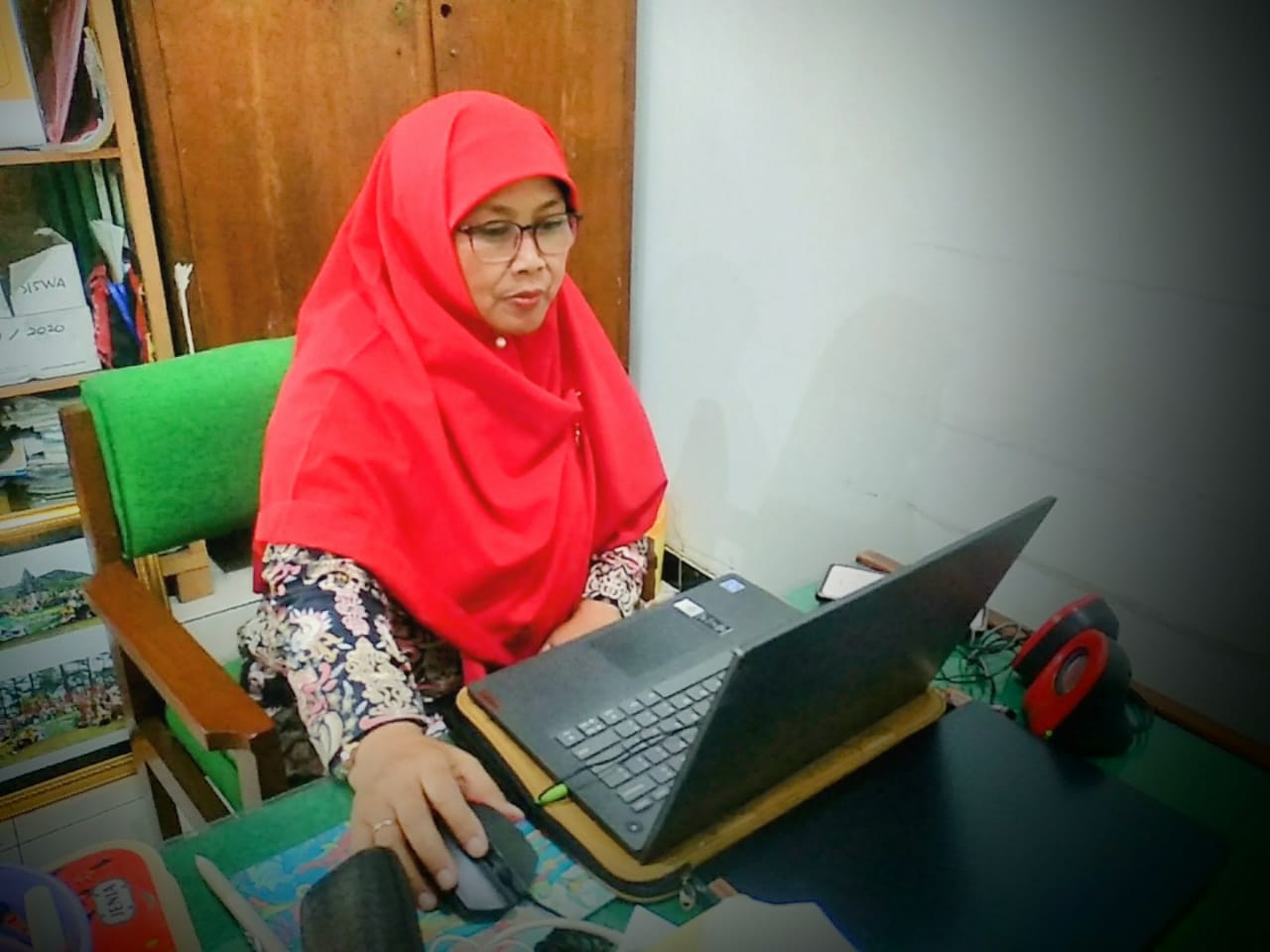 Waka Humas MTsN 2 Bantul Ikuti Zoom Sosialisasi Teknis Kompetisi ...