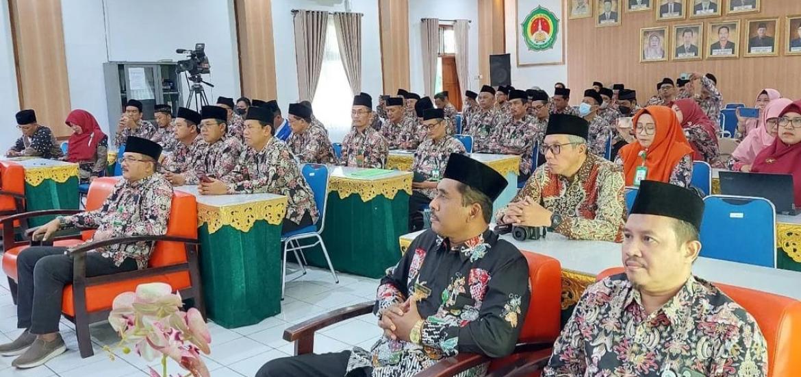 Kepala MAN 4 Bantul Hadiri Launching PPDB JPTT Madrasah 2023/2024 ...
