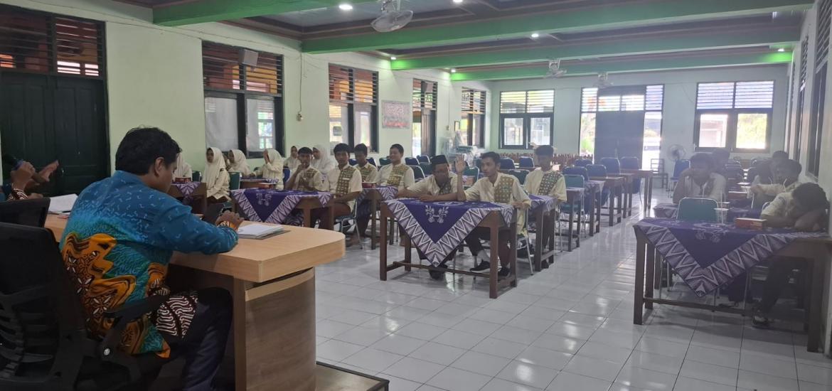 Dari Kelas untuk Madrasah: MAN 1 Bantul Perkuat Peran Ketua Kelas Lewat ...